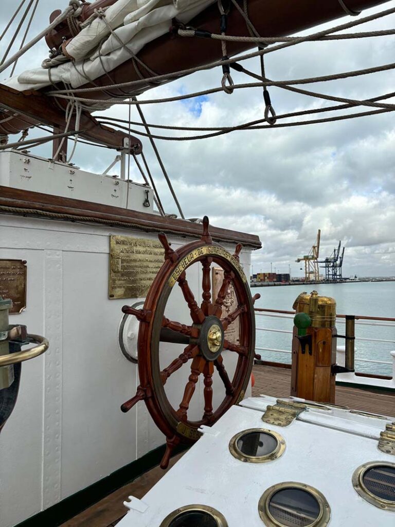 Así es el Juan Sebastián Elcano por dentro - La Costa de Cádiz